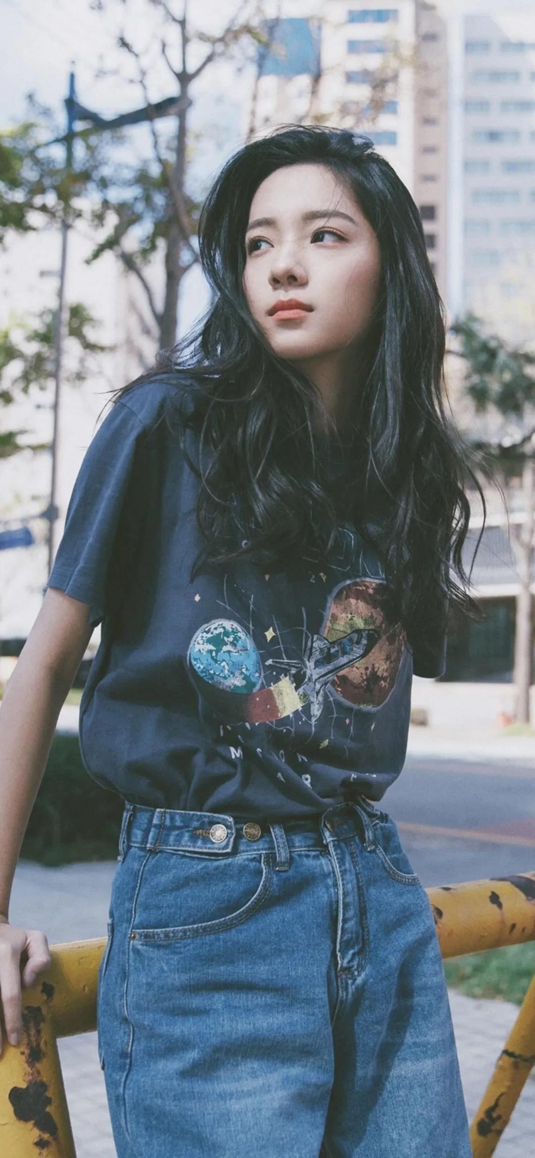 很有特色的美女壁纸 Powered by Discuz